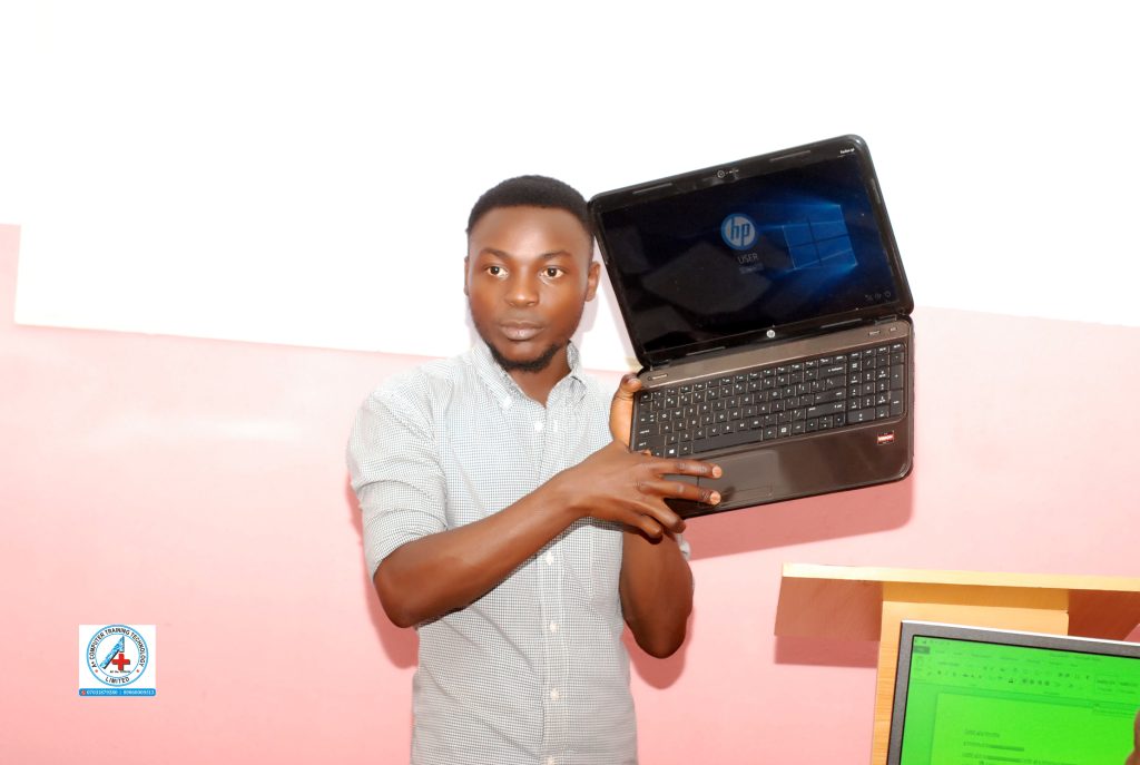 Diploma in Graphic Design (3 Months) – apluscomputer